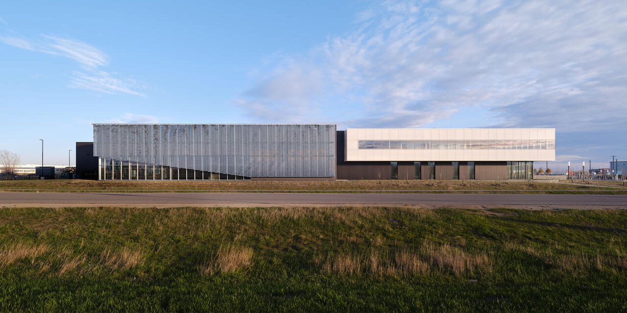 National Research Council of Canada's Advanced Manufacturing Research ...